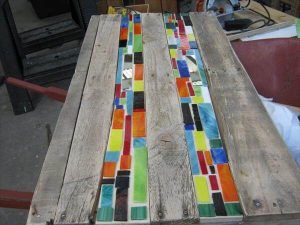 25 Unique DIY Pallet Table Ideas