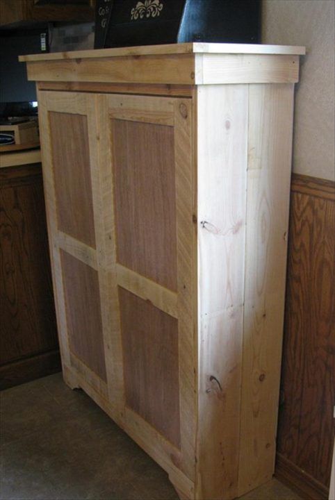 DIY Pallet Pantry - Pallet Cabinet