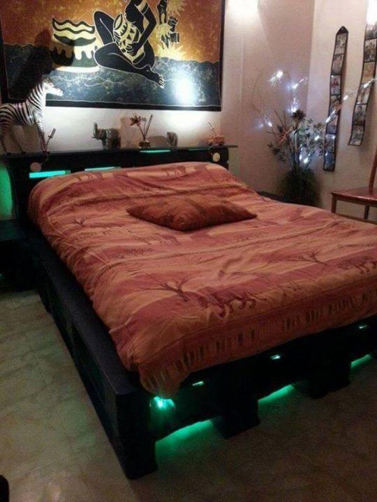 30 DIY Pallet Furniture Projects