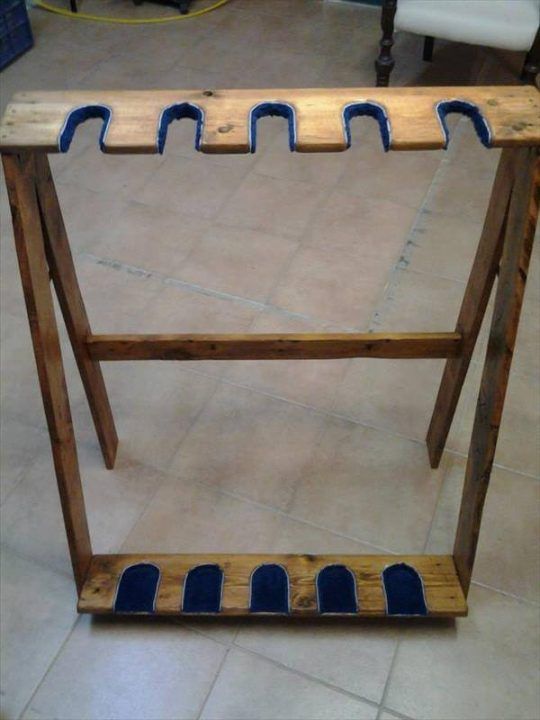 DIY Pallet 5 Cuts Stand