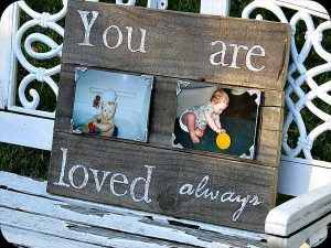 DIY Pallet Picture Frame