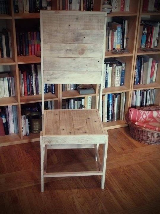 DIY Pallet Armless Chair with X-Large Backrest