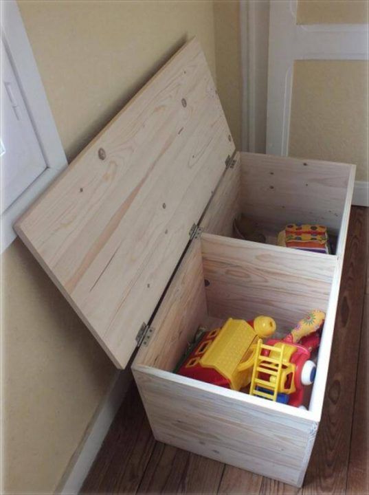 DIY Pallet Storage Box - Pallet Chest