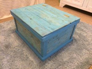 DIY Distressed Aqua Blue Chest