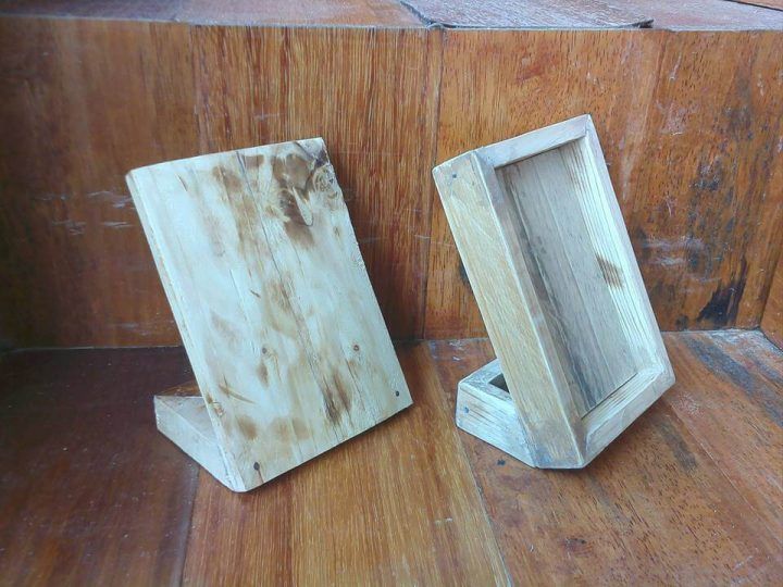 Pallet Picture Frame