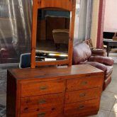 Pallet Rustic Dressing Table With A Mirror Bar