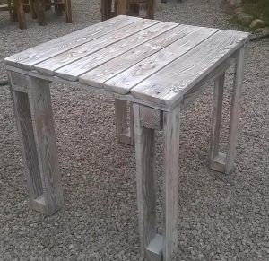 DIY Pallet Reclaimed White Washed Tables