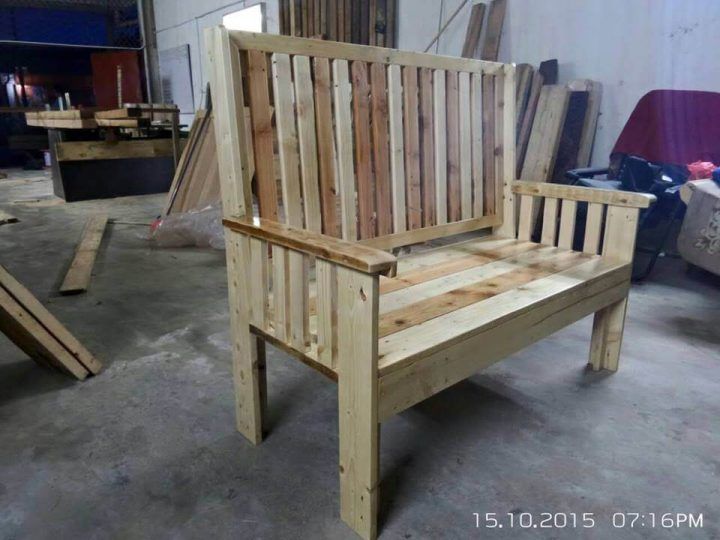 Garden Bench Made from Pallets