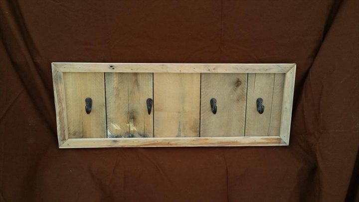 DIY Wood Pallet Coat Rack