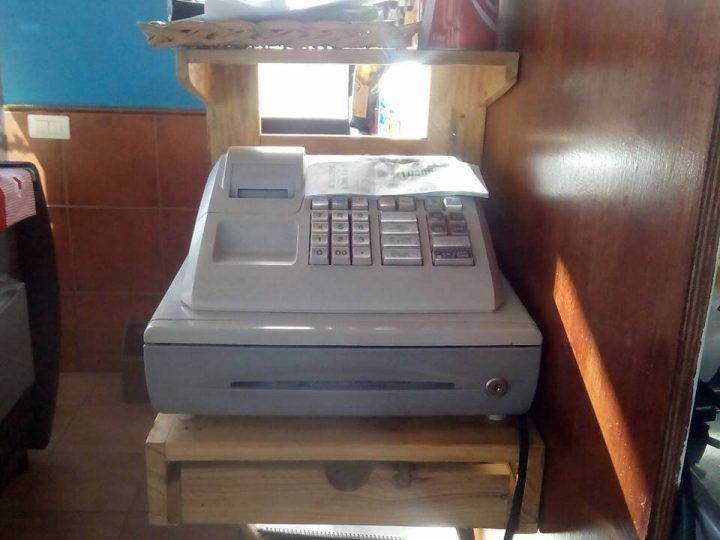 Pallet Cash Register Holder