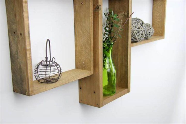 Artistic and Graceful Pallet Shelf Design