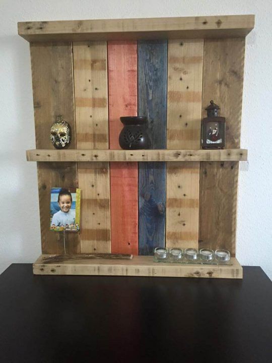 Multipurpose Pallet Shelves Design