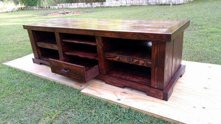 Pallet Entertainment Center
