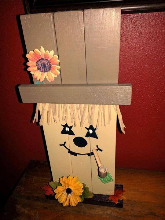 Pallet Halloween Face made from Pallets