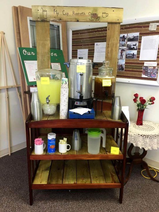 Old Changing Bench into Pallet Drink Stand