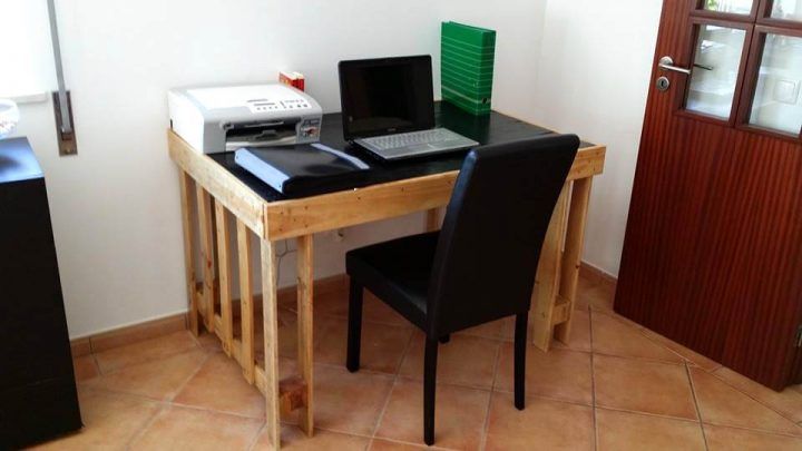 Wooden Pallet Computer Desk