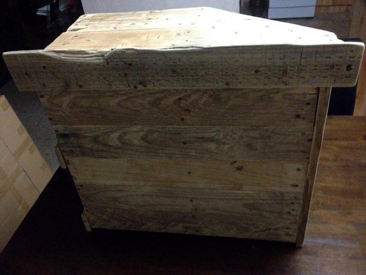 Custom Pallet Mini Table with Drawer