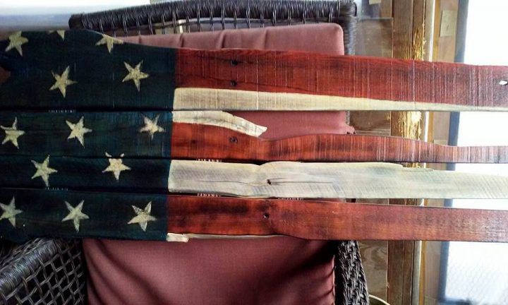 Rustic Pallet Flag Ideas