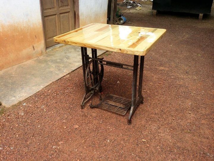 Pallet and Old Sewing Machine Base Table
