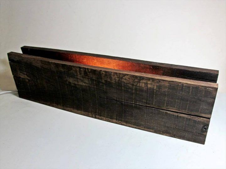 DIY Pallet Light Lamp