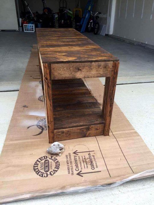Rustic Pallet Bench Seat with Storage