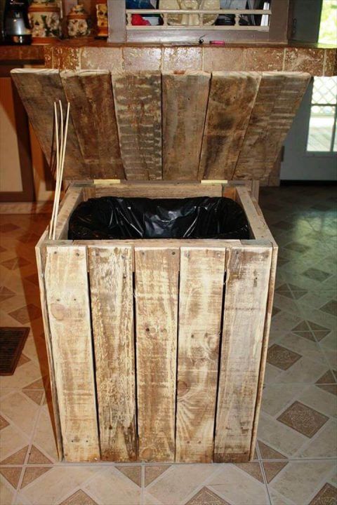 DIY Wood Pallet Trash Bin